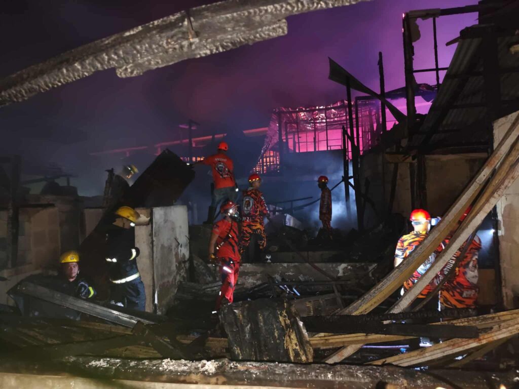 6 ka pamilya apektado sang sunog sa Magsaysay Village, La Paz ...